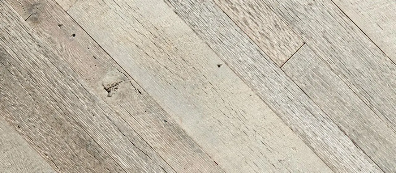 Whitewashed Pine Wood Flooring
