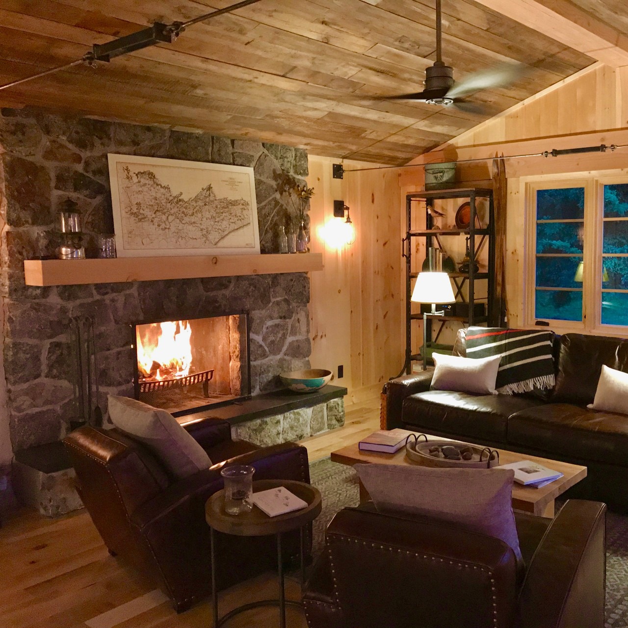 INTERIOR DESIGN IDEAS USING RECLAIMED WOOD - Elmwood Reclaimed Timber