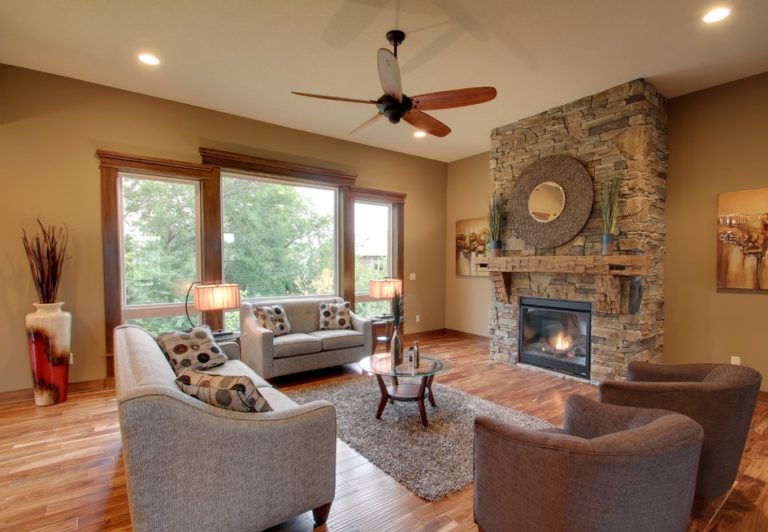 Drake Homes - Elmwood Reclaimed Timber